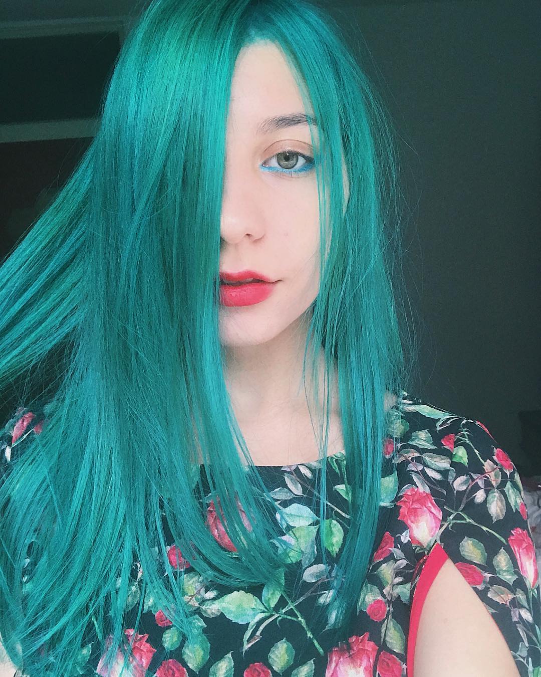 about: téa nicolae – amaryllis